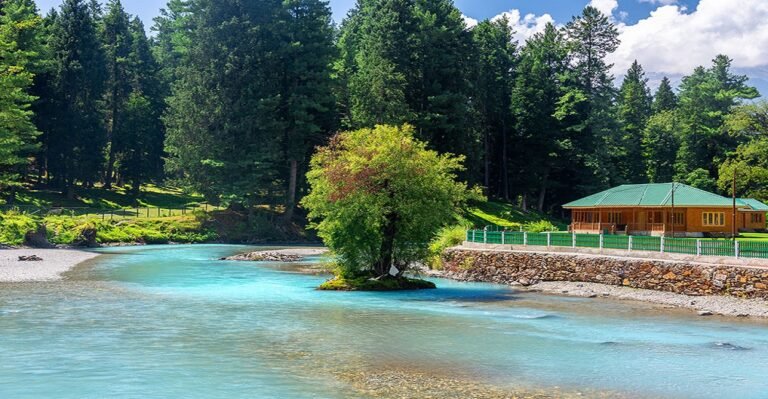 Places To Visit in Pahalgam - Must-Visit Destinations - Touristplace.in